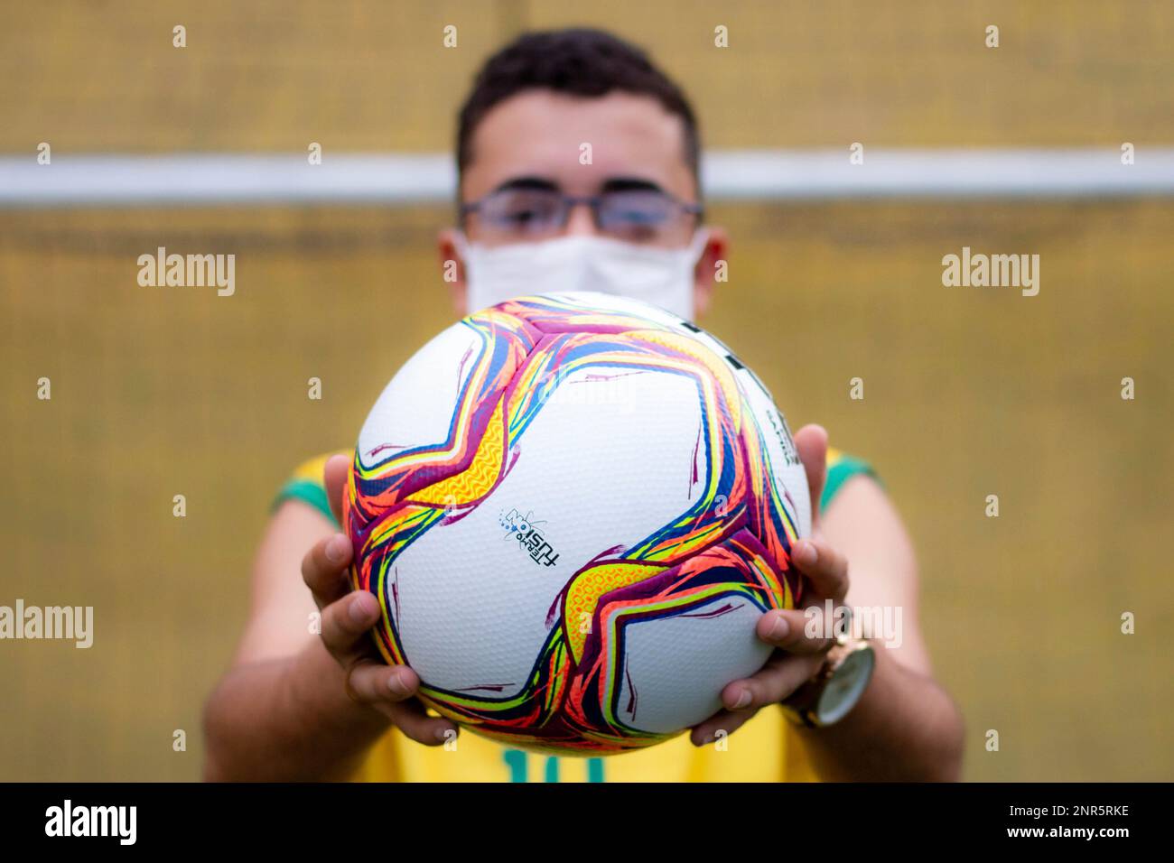 03/13/2020 - PHOTOS OF BALL AND BREATHING MASK - Photos of ball and ...