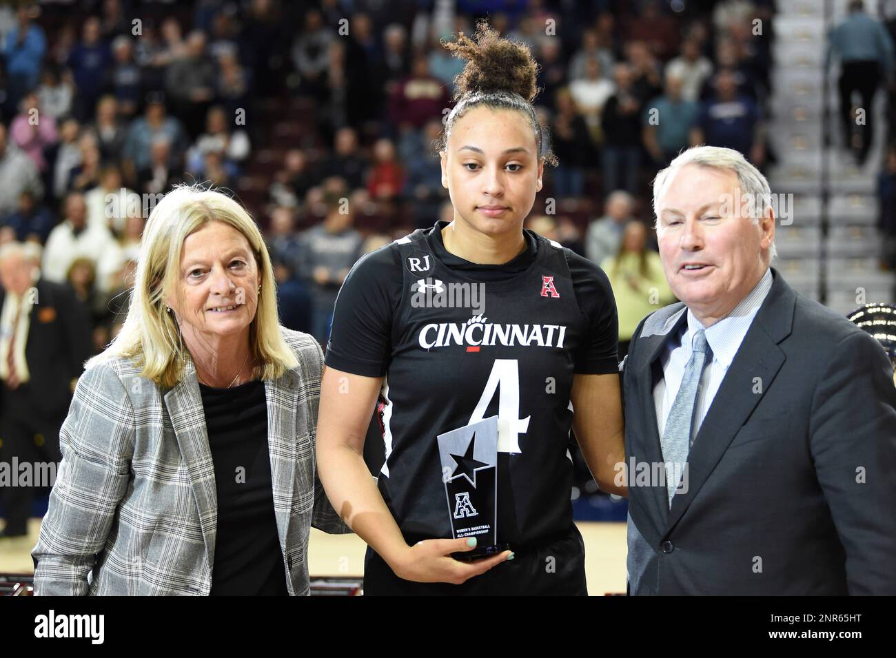 UNCASVILLE, CT - MARCH 09: Cincinnati Bearcats forward Angel Rizor (4 ...