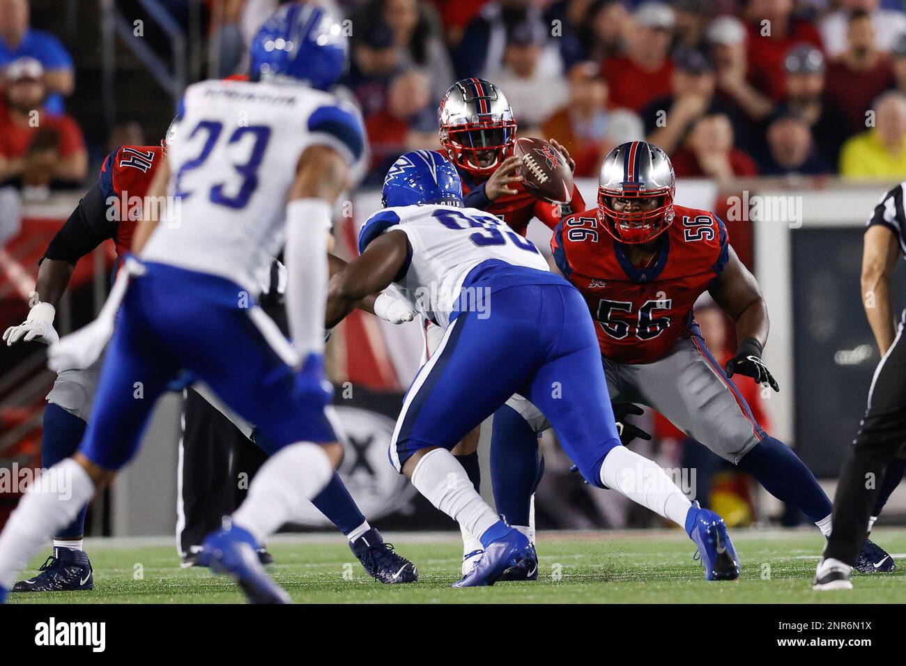 Houston Roughnecks offensive lineman Tejan Koroma (56) blocks during an ...