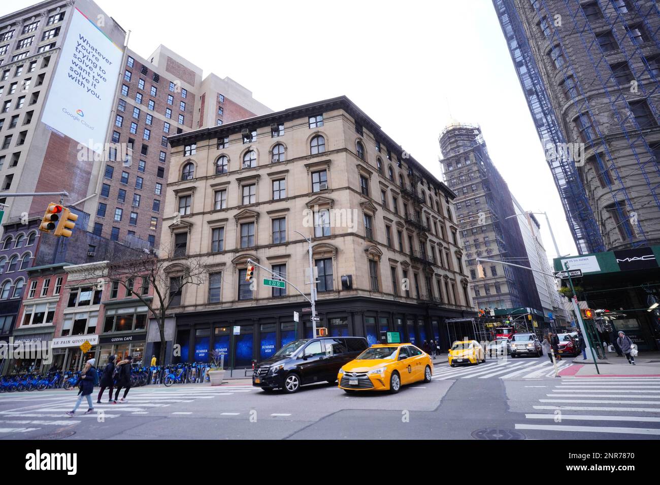 Photo by: John Nacion/STAR MAX/IPx 2020 2/29/20 Harry Potter Store dubbed "Wizarding World" at ...
