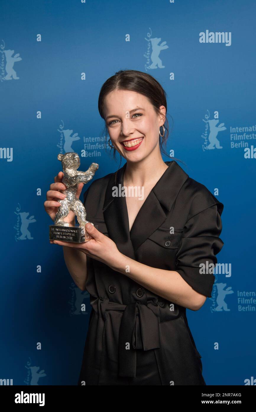 Actress Paula Beer holds The Silver Bear for Best Actress for the film 'Undine' after the award ...