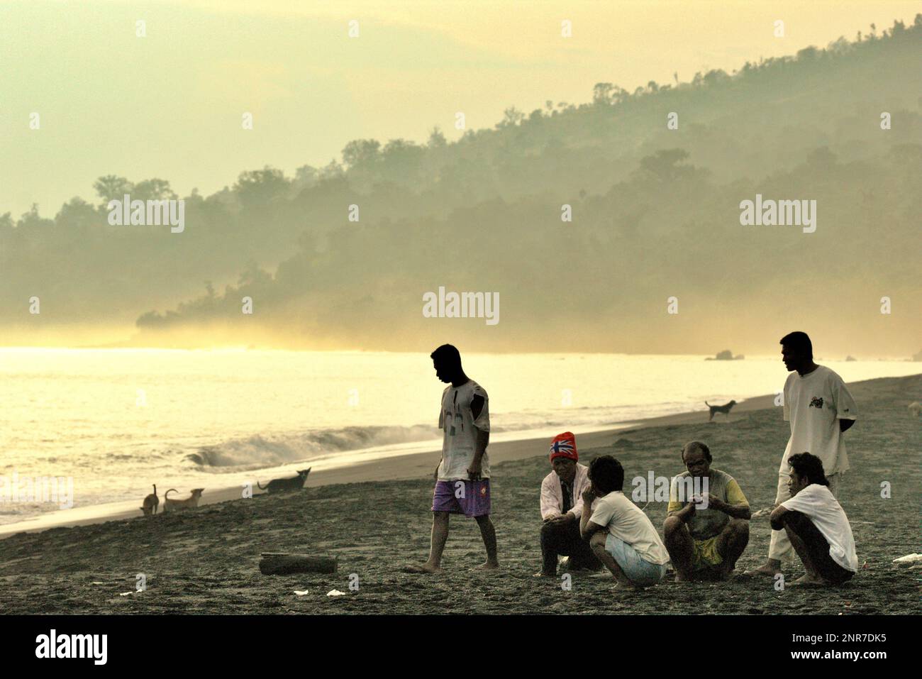 Batu putih beach hi-res stock photography and images - Alamy
