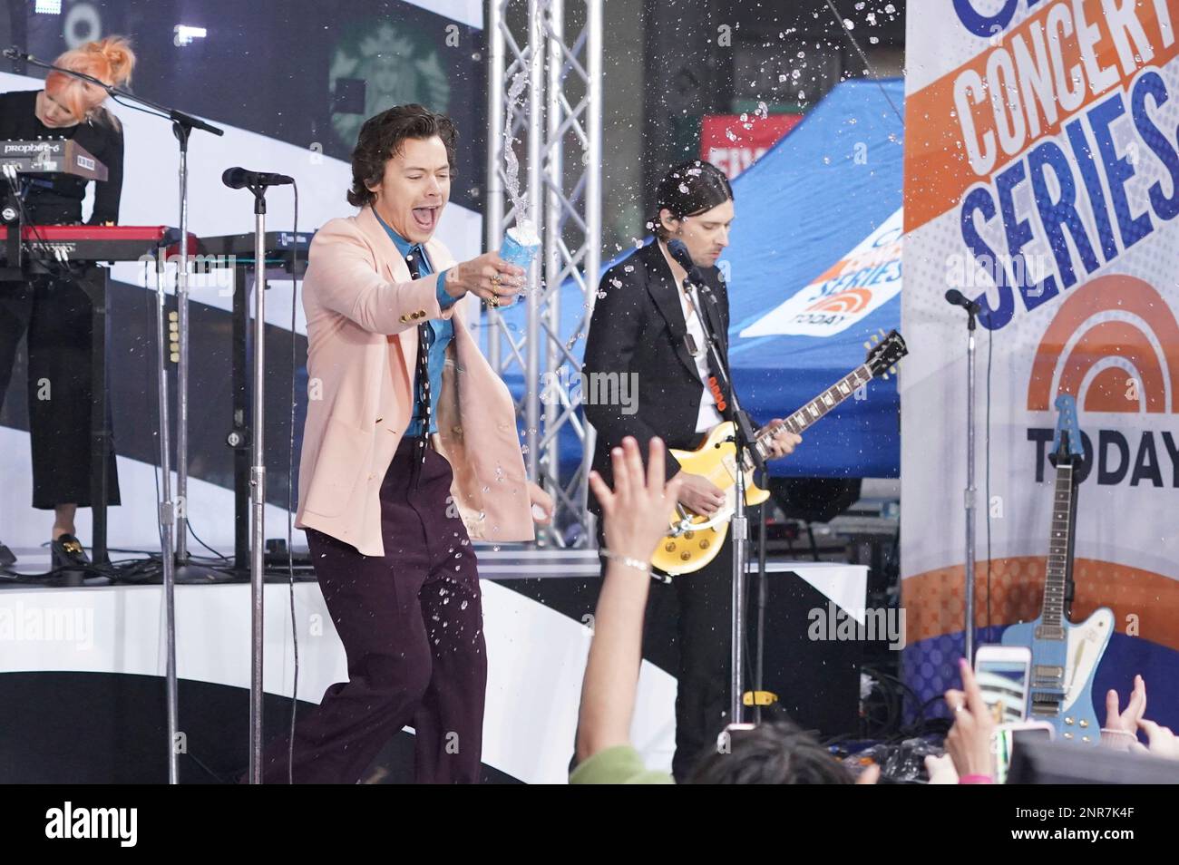 Photo by: zz/John Nacion/STAR MAX/IPx 2020 2/26/20 Harry Styles ...
