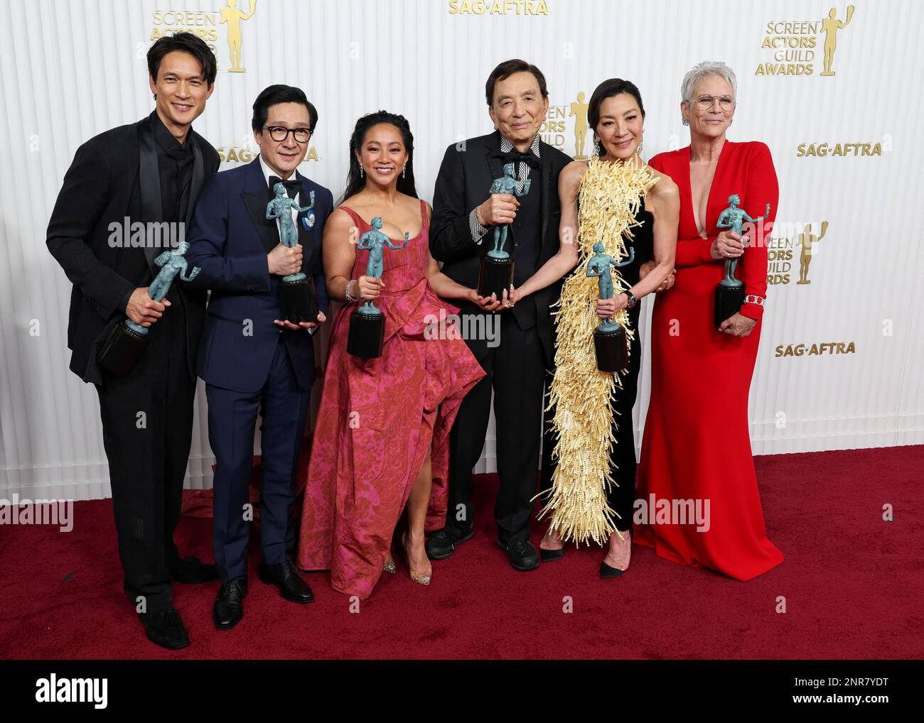 Everything everywhere harry hi-res stock photography and images - Alamy