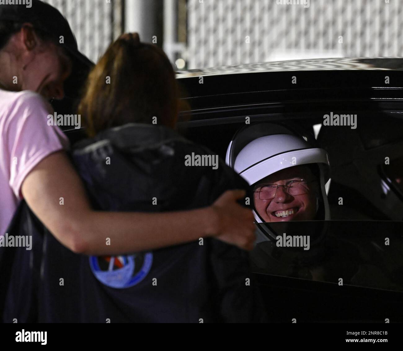 NASA Astronaut Stephen Bowen smiles as he says goodbye family members ...