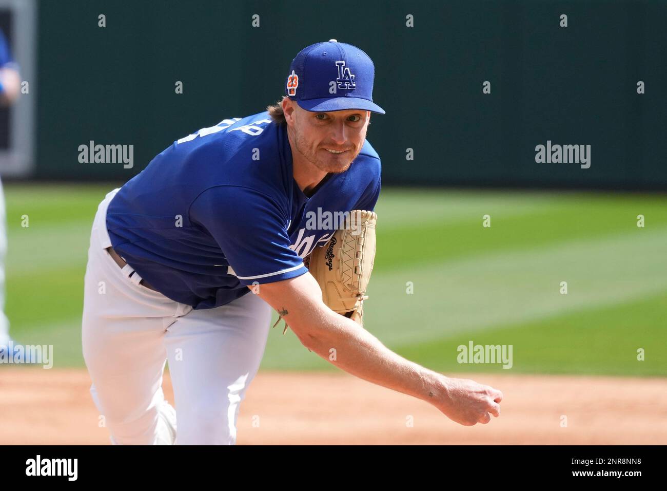Los Angeles Dodgers relief pitcher Shelby Miller warms up during the ...