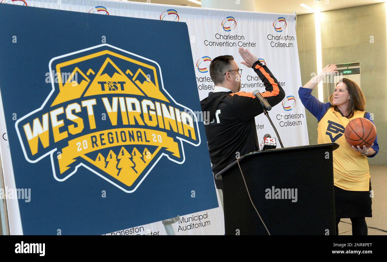 Charleston, W.Va., Mayor Amy Shuler Goodwin and Charleston Convention ...
