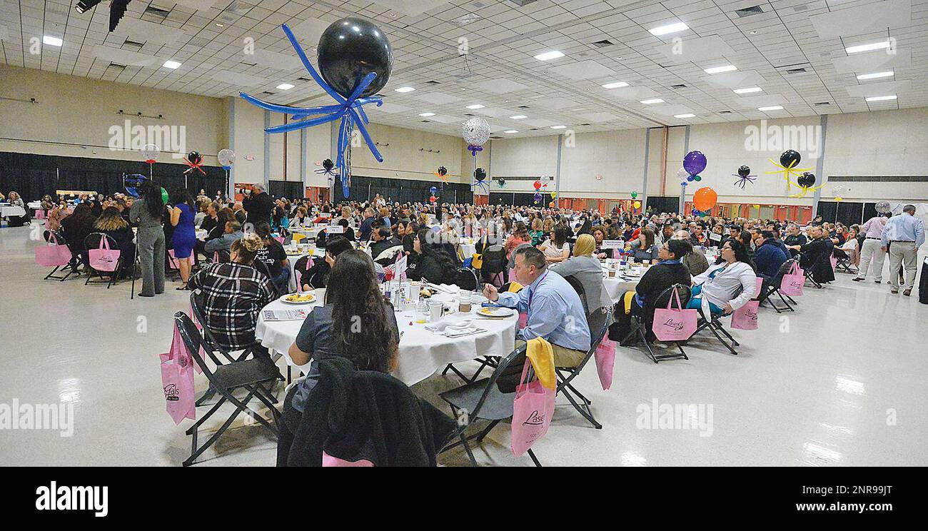 A crowd fills Yuma Civic Center for the 2019 Yuma Sun Readers Choice ...