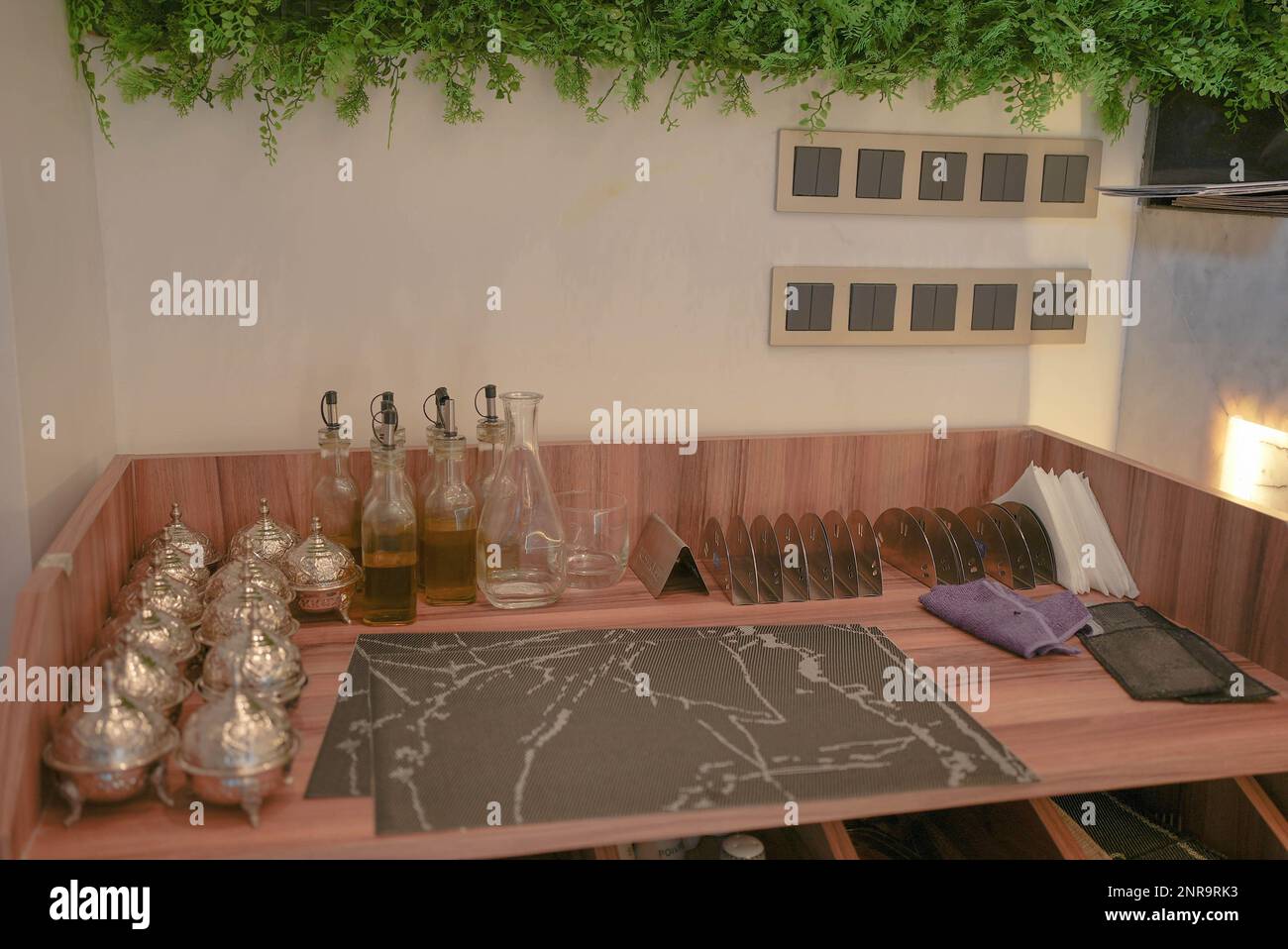Service table at a coffee shop prepared Stock Photo - Alamy