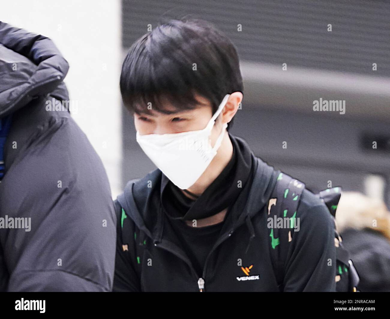 Japanese figure skater Yuzuru Hanyu, wearing a mask, arrives at Incheon ...