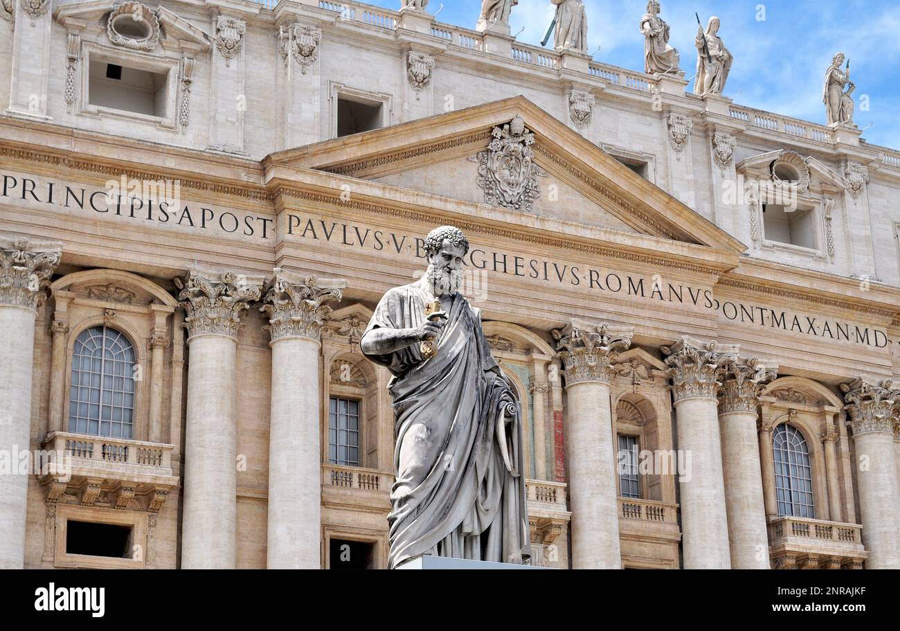 Statue of Saint Peter in front of St. Peter's Basilica at Vatican City ...