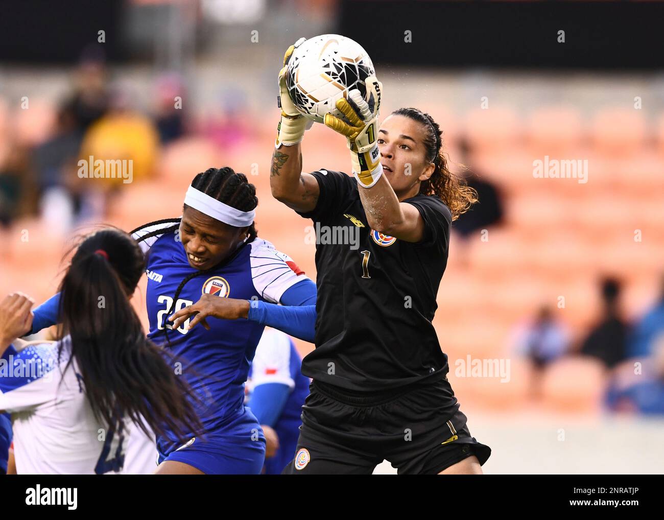 January 31, 2020: Costa Rica goalkeeper Maria Bermudez (1) makes the ...