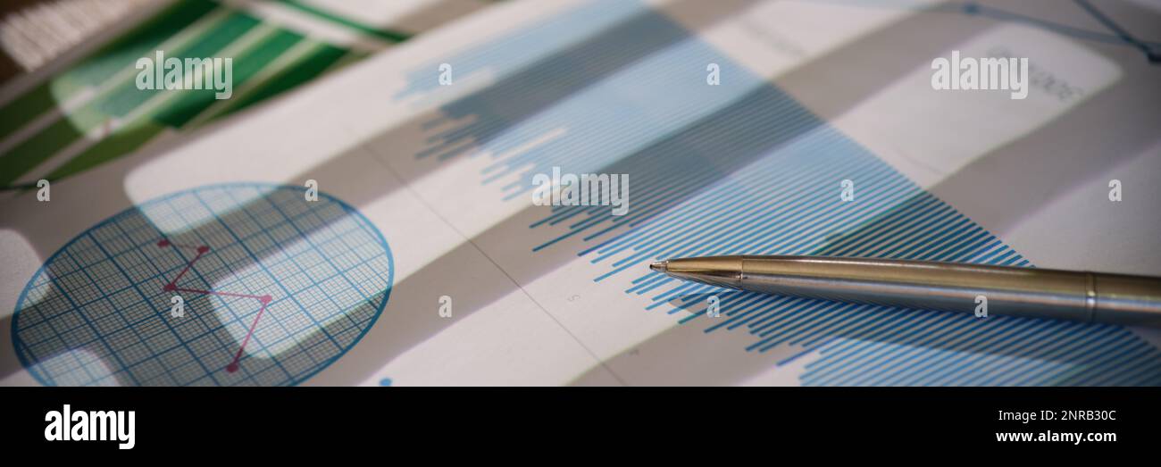 Financial report and strategic plan charts with pointers closeup Stock ...