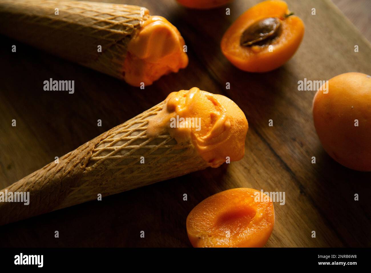 Italian ice cream cone hi-res stock photography and images - Alamy