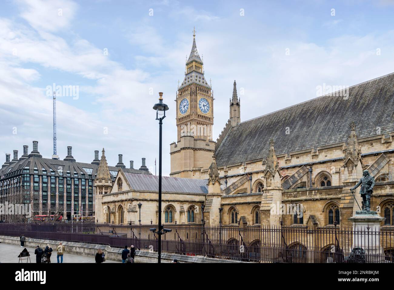 Beautiful early morning view of British Parliament House London UK ...