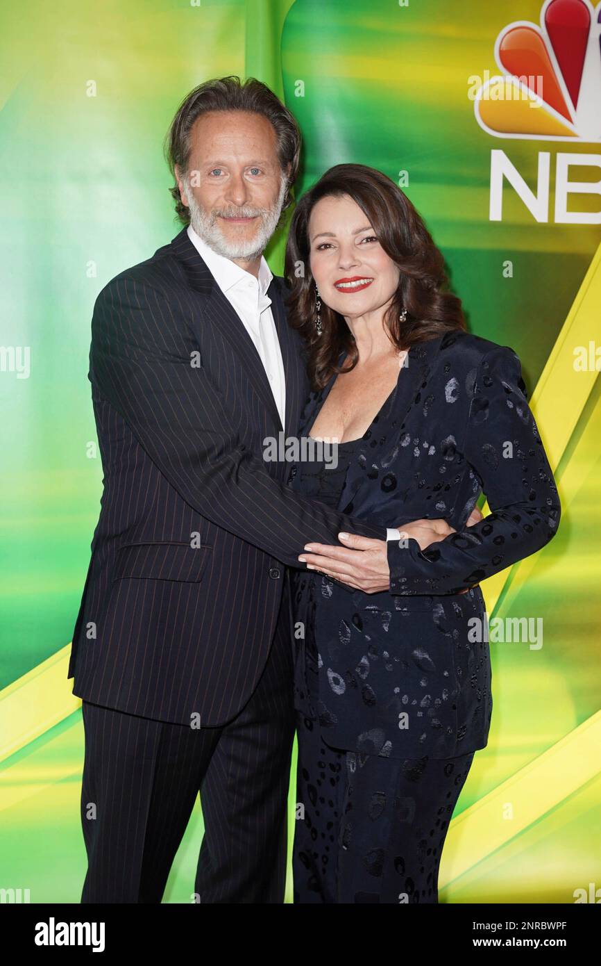 Photo by: John Nacion/STAR MAX/IPx 2020 1/23/20 Steven Weber and Fran ...