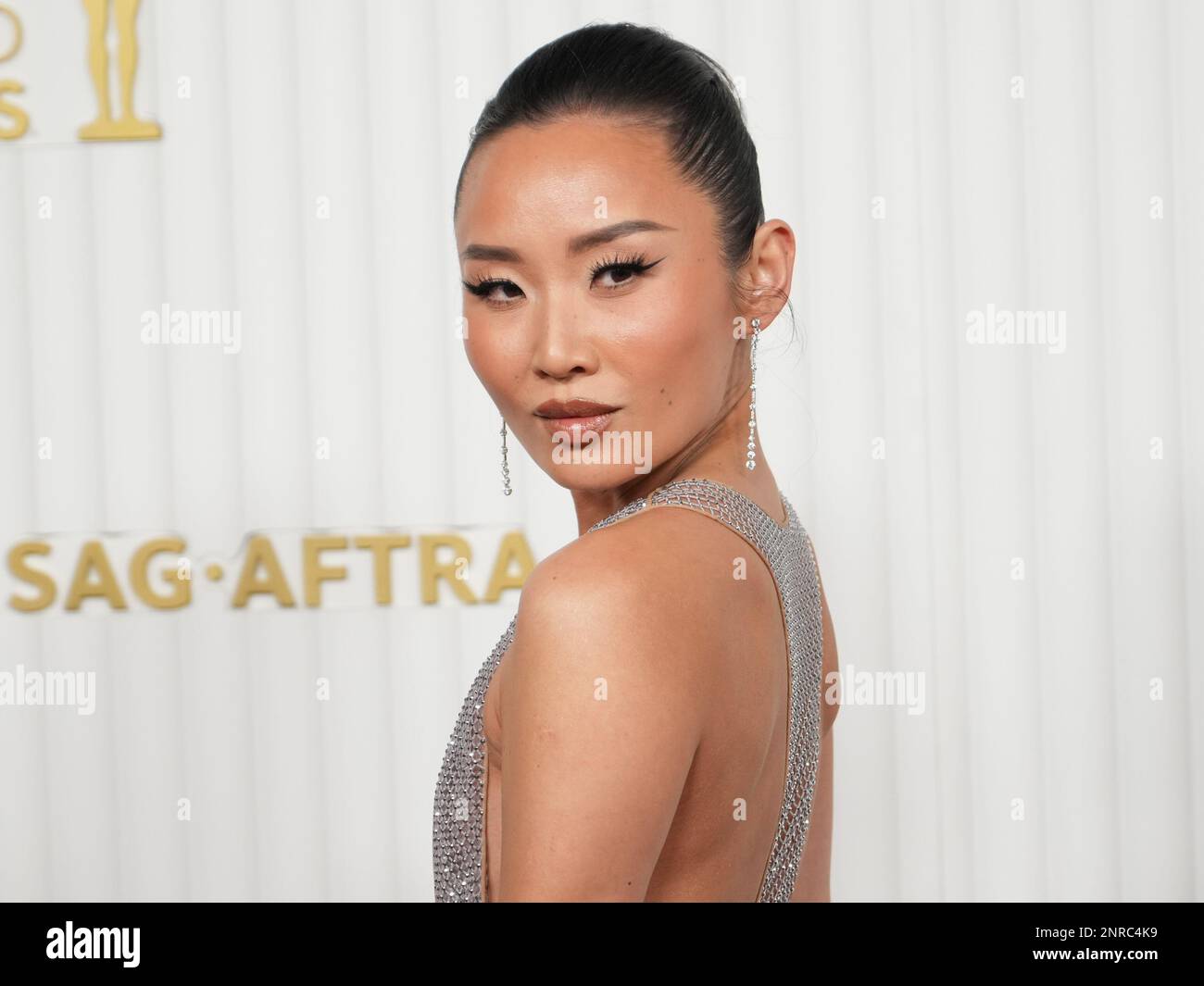 Los Angeles, USA. 26th Feb, 2023. Li Jun Li arrives at the 29th Annual ...
