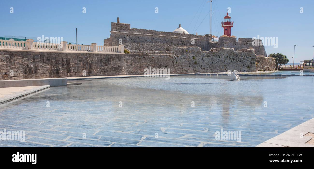 Fort facilities hi-res stock photography and images - Alamy