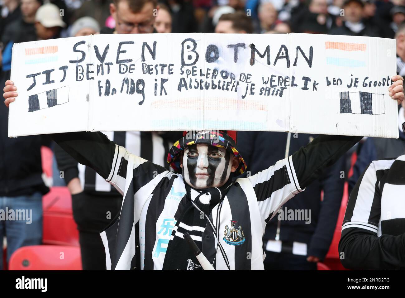 London, UK. 26th Feb, 2023. A Newcastle United fan during the Carabao ...