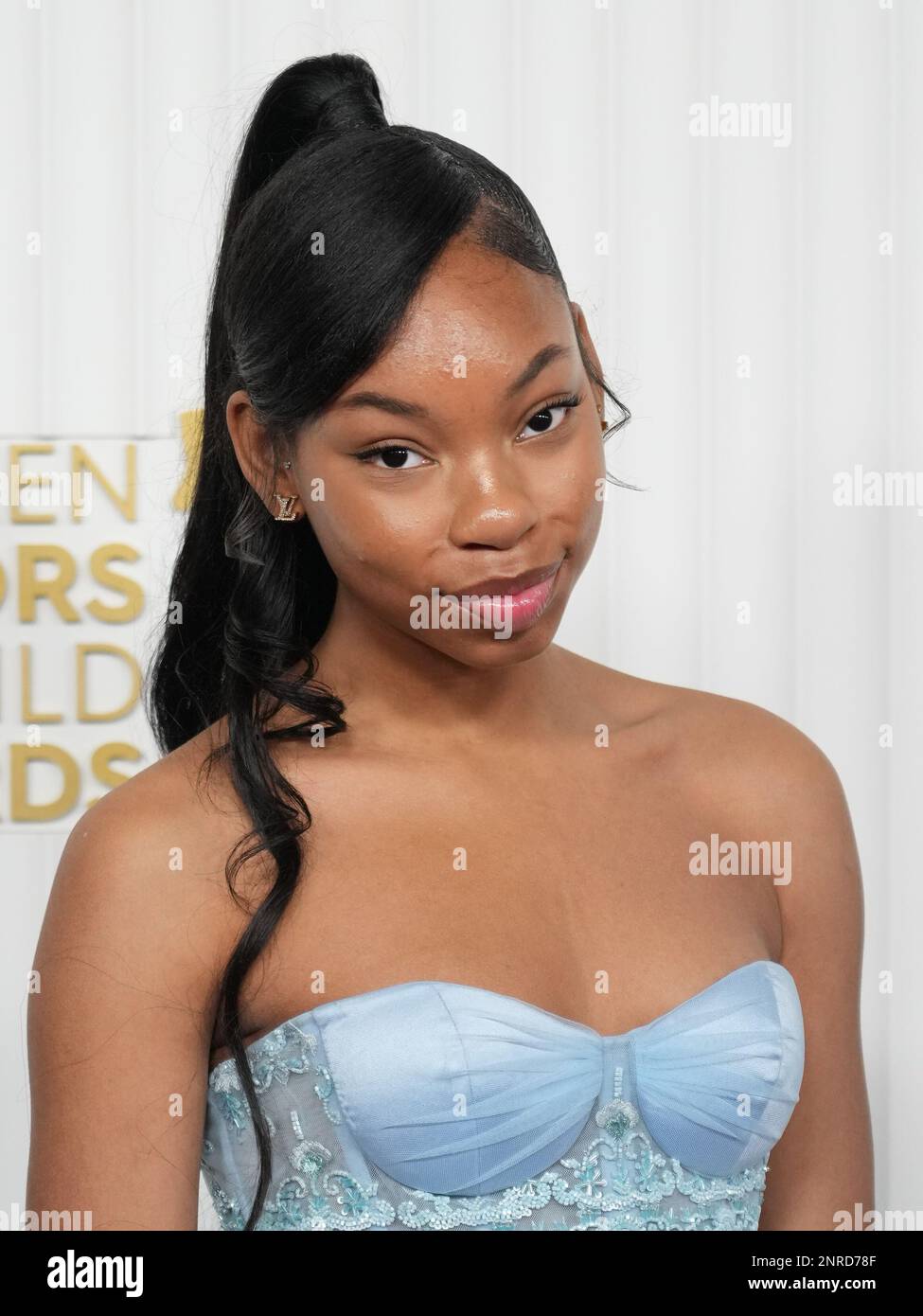 Dai Time arrives at the 29th Annual Screen Actors Guild Awards held at ...