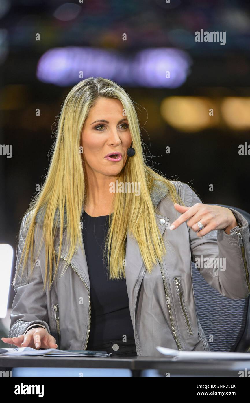 NEW ORLEANS, LA - JANUARY 13: Laura Rutledge talks on the sideline TV ...