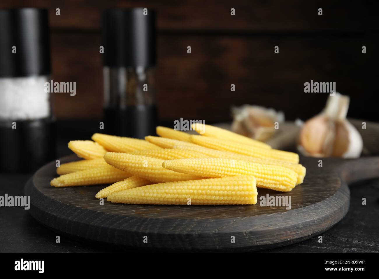 Baby corn on black hi-res stock photography and images - Alamy