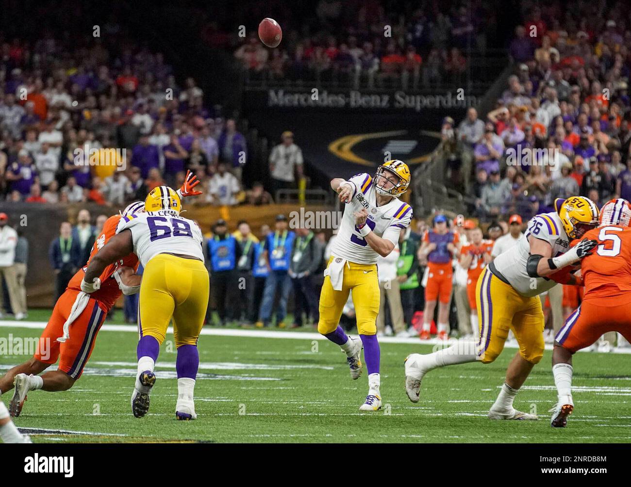 January 13, 2020: LSU quarterback Joe Burrow (9) delivers a touchdown ...
