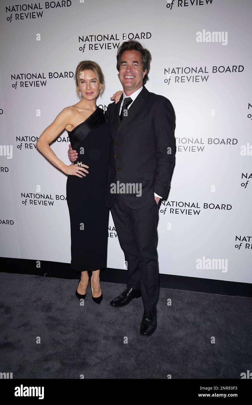 Photo by: John Nacion/STAR MAX/IPx 2020 1/8/20 Renee Zellweger and ...