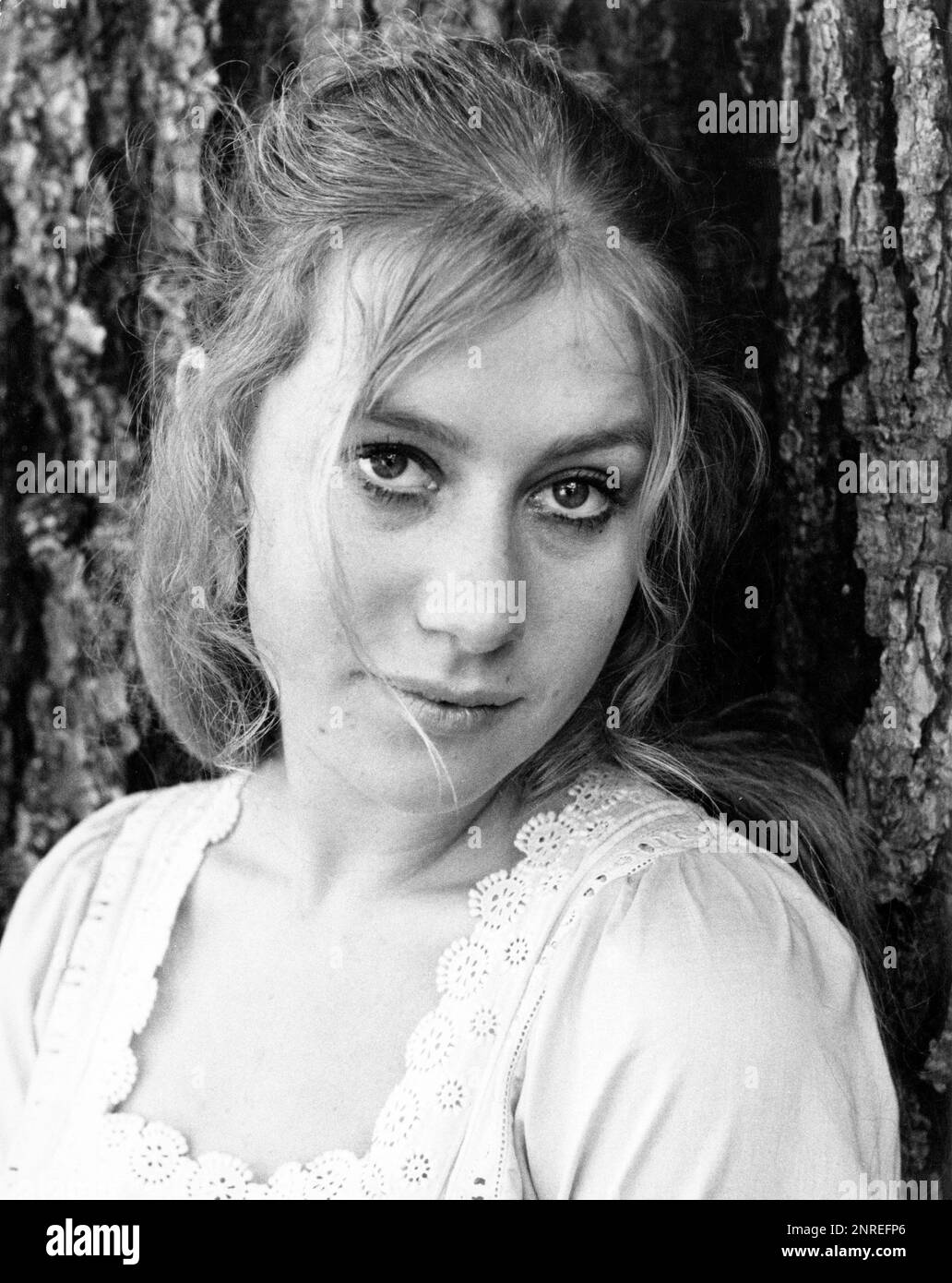 HELEN MIRREN in A MIDSUMMER NIGHT'S DREAM (1981), directed by ELIJAH ...