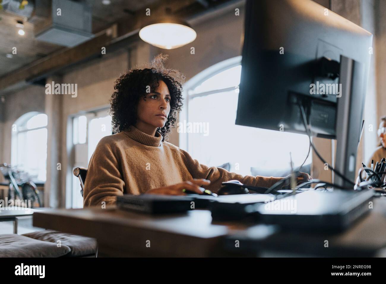 Female working computer hacker hi-res stock photography and images - Alamy