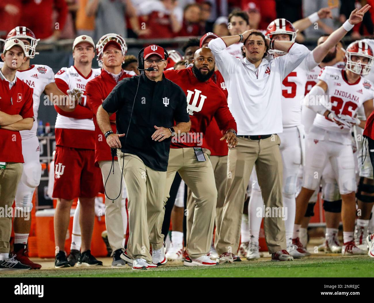 Indiana head coach Kevin Wilson reacts to a Tennessee field goal during ...
