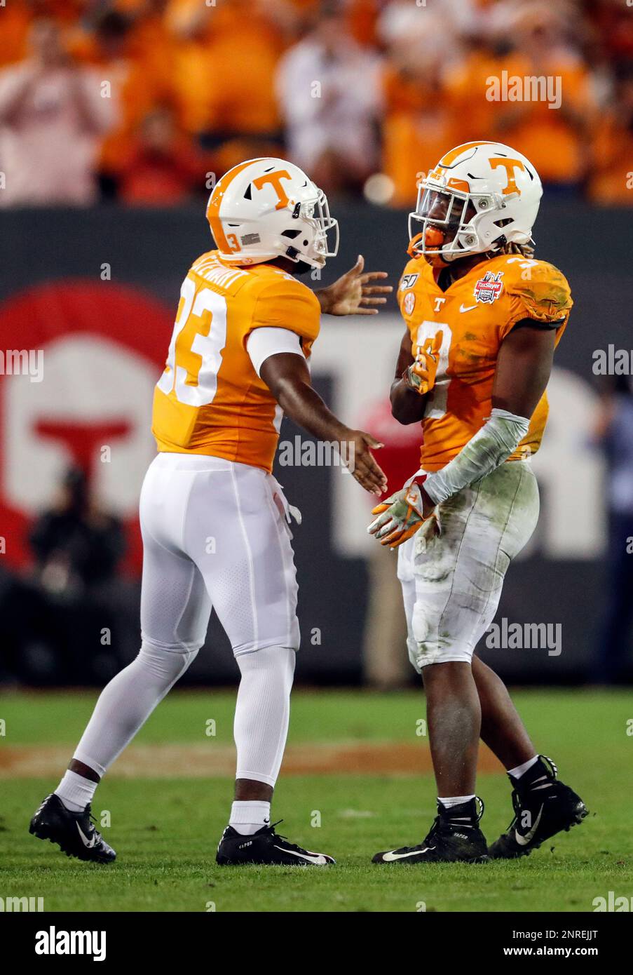 Tennessee running back Eric Gray (3) is congratulated by linebacker ...