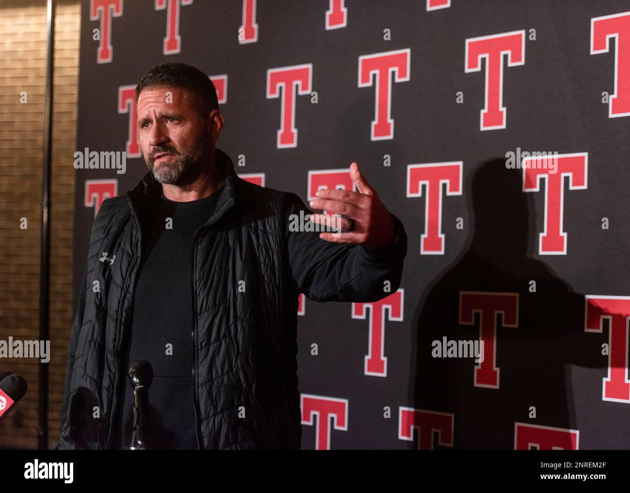 Tyler Lee Head Football Coach Kurt Traylor announces his acceptance of ...