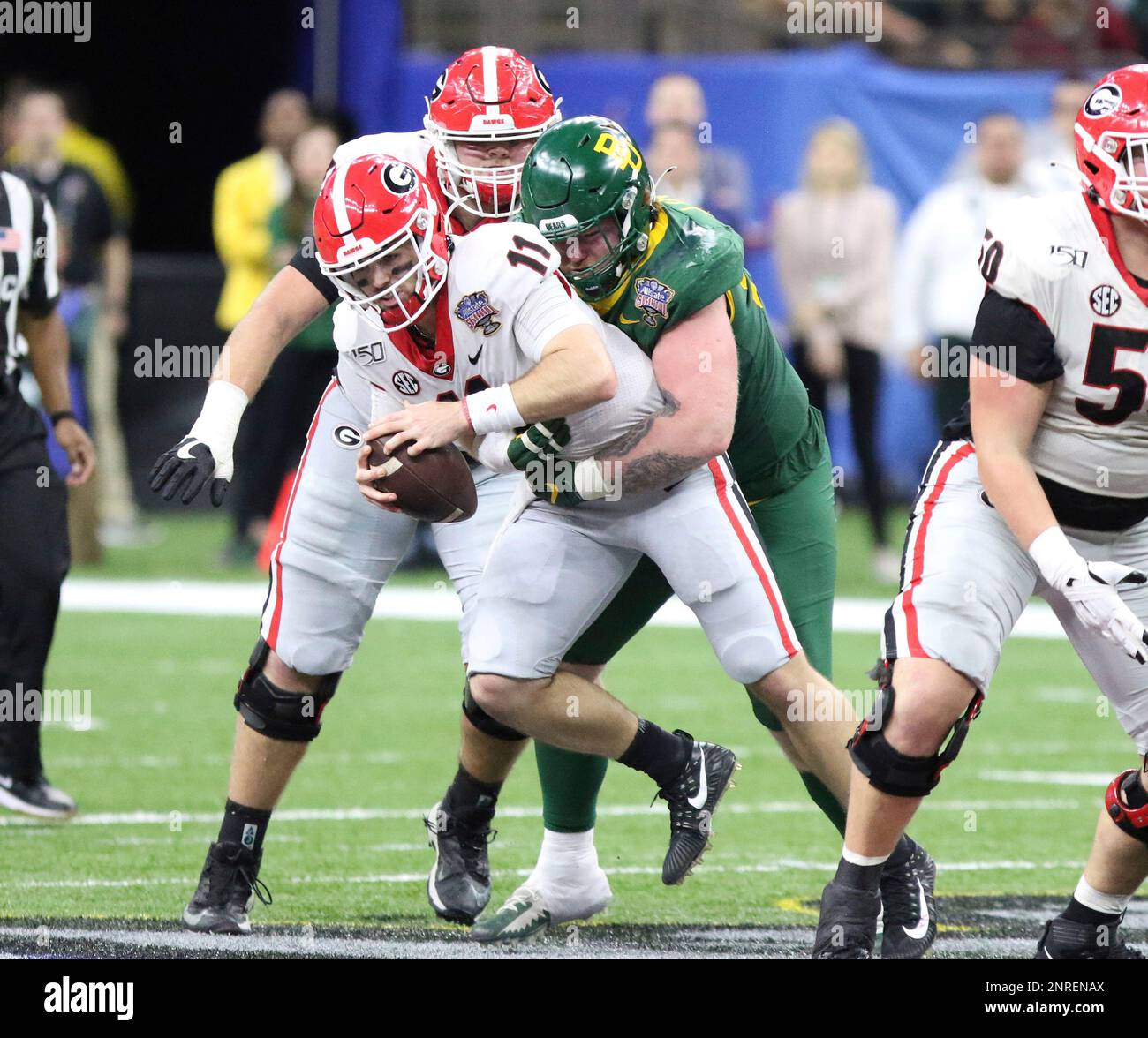 Baylor Bears defensive tackle James Lynch (93) sacks Georgia Bulldogs ...