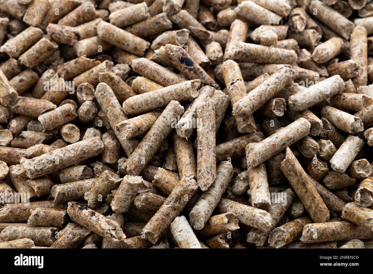 Pile of wood pellets Stock Photo - Alamy
