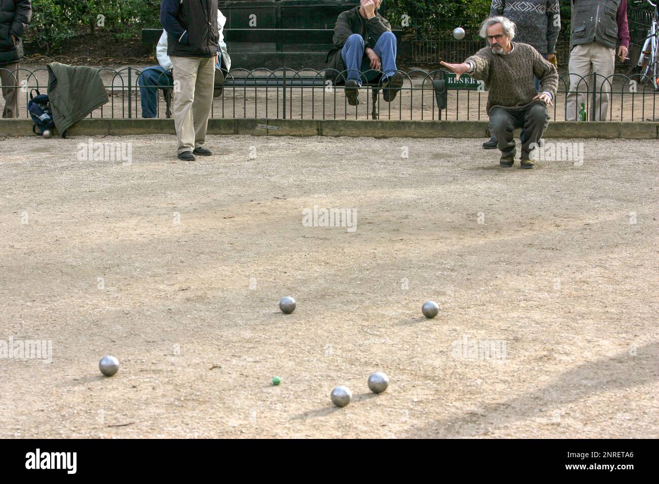 PETANQUE IN PARIS Stock Photo - Alamy