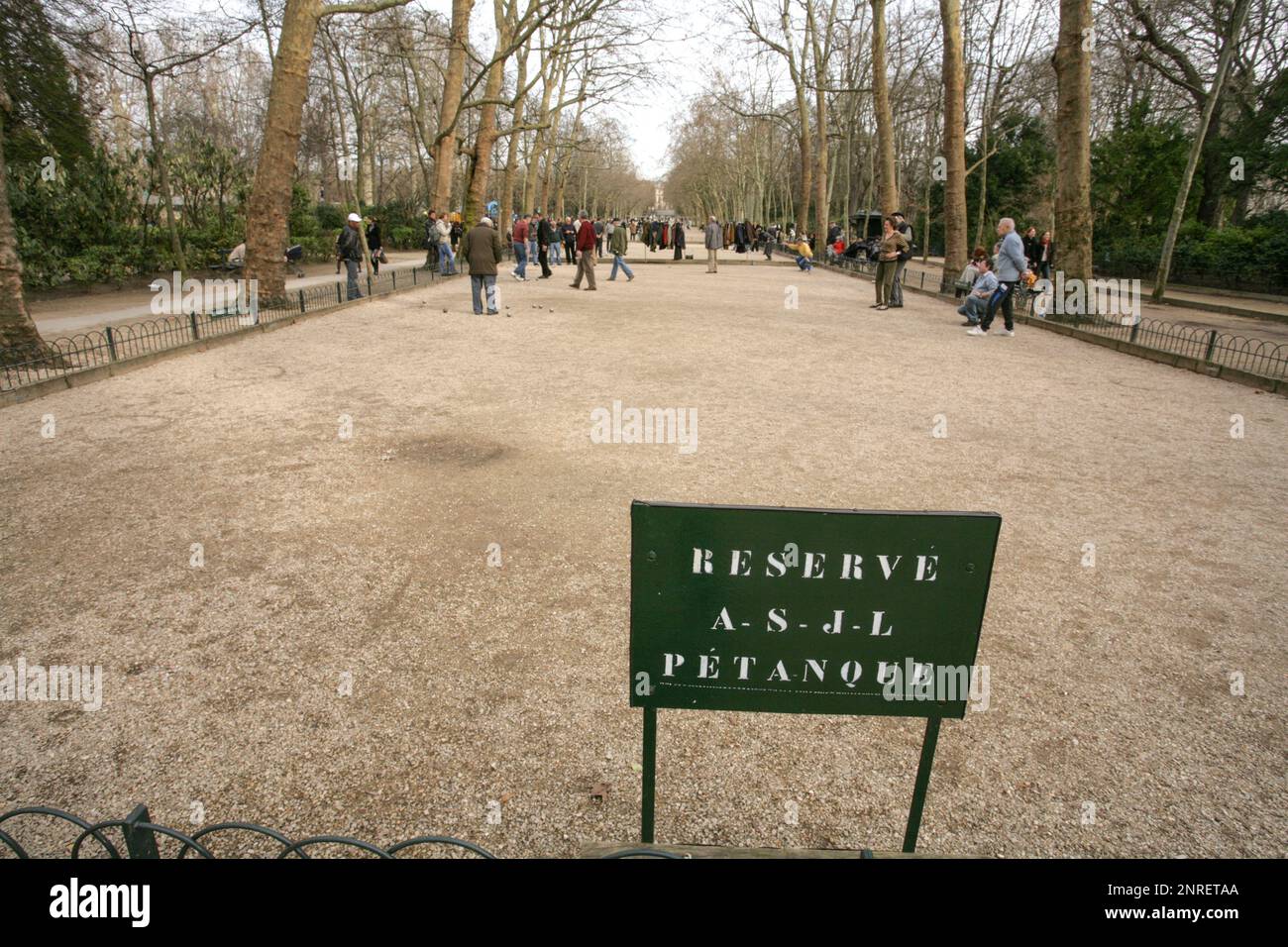 PETANQUE IN PARIS Stock Photo - Alamy