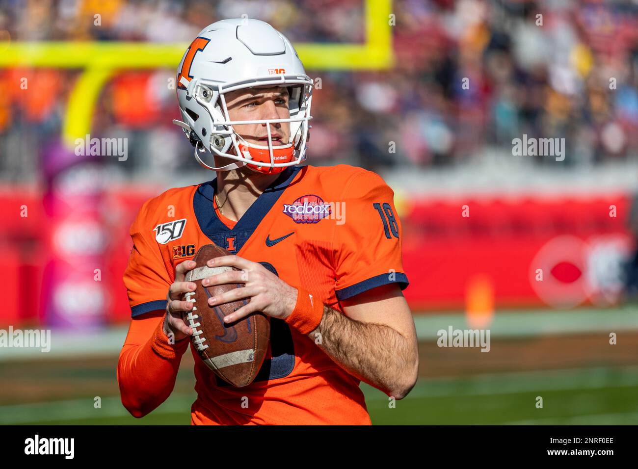 SANTA CLARA, CA - DECEMBER 30: Illinois Fighting Illini quarterback ...