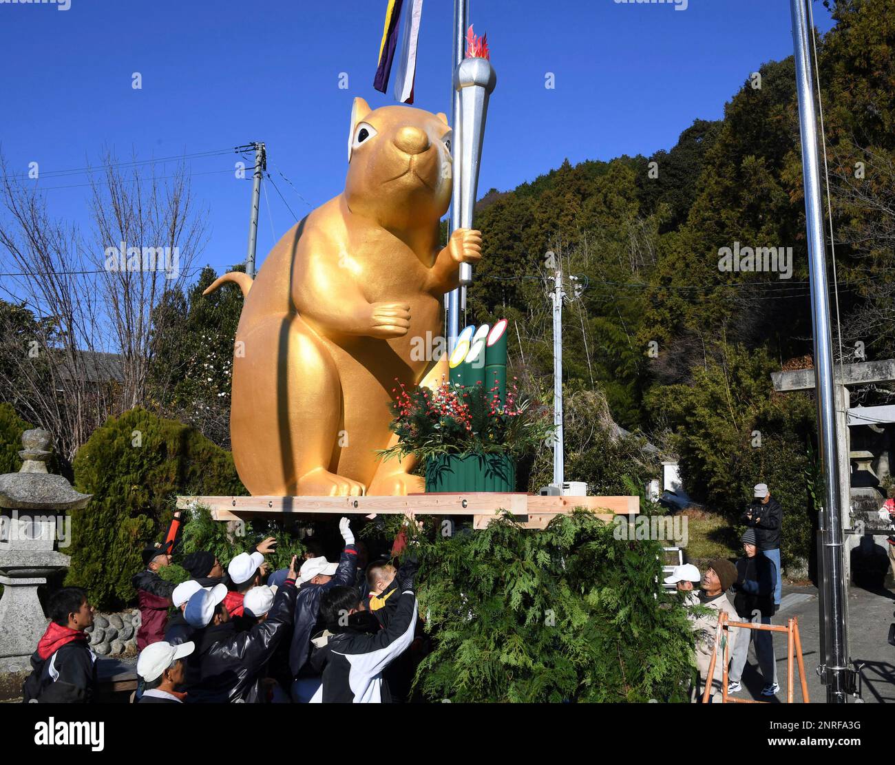 A huge mouse is set in front of the Torii Gate at Tatsumizu Jinja ...