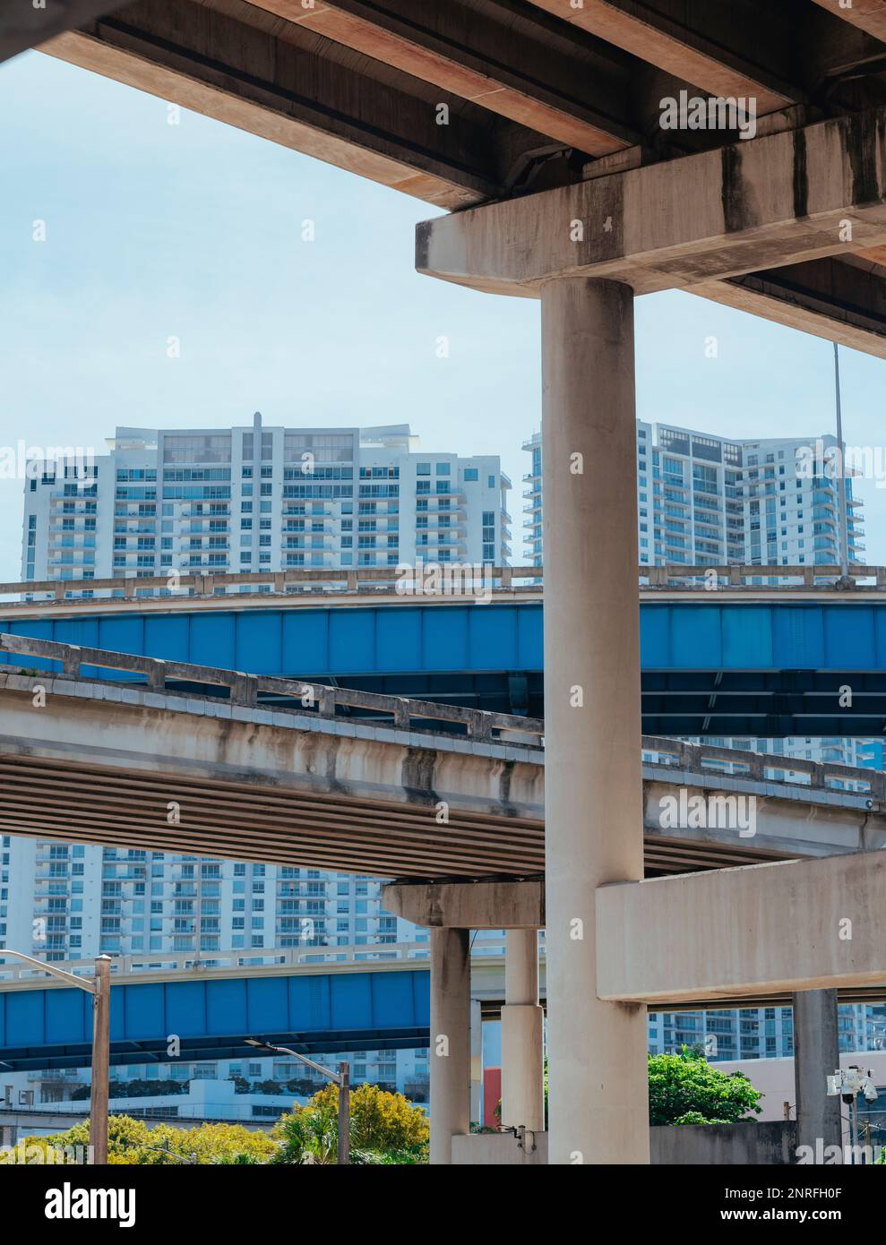 Miami glass buildings hi-res stock photography and images - Alamy