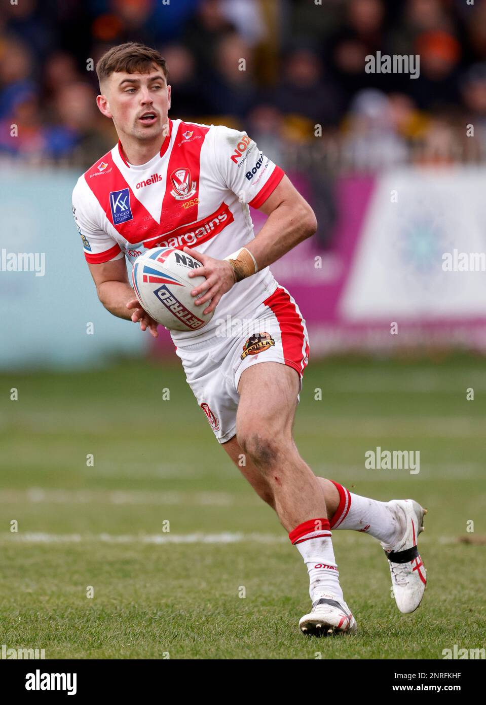 Saint Helens' Lewis Dodd during the Betfred Super League match at The ...