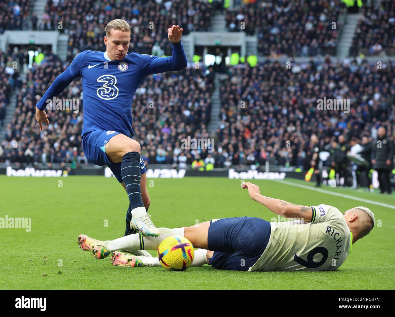 Chelsea's Mykhailo Mudryk in action during the English Premier League ...