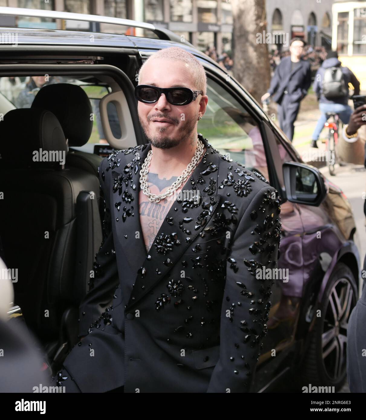 Rapper José Álvaro Osorio Balvin posing for photographers after Dolce ...