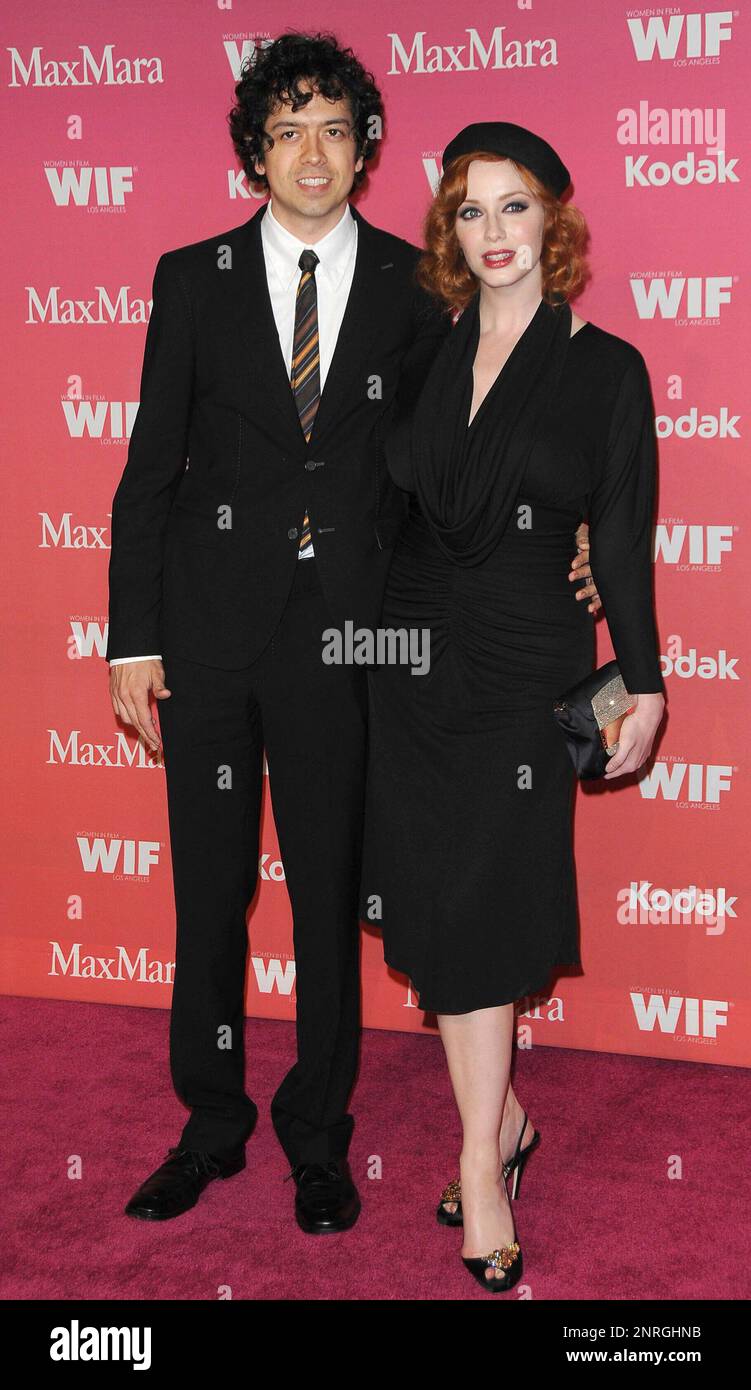 Photo by: QSR/STAR MAX/IPx 2019 12/14/19 Christina Hendricks files for ...