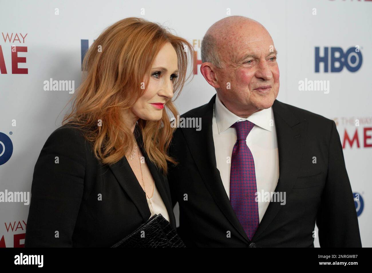 Photo by: John Nacion/STAR MAX/IPx 2019 12/11/19 J. K. Rowling at the ...