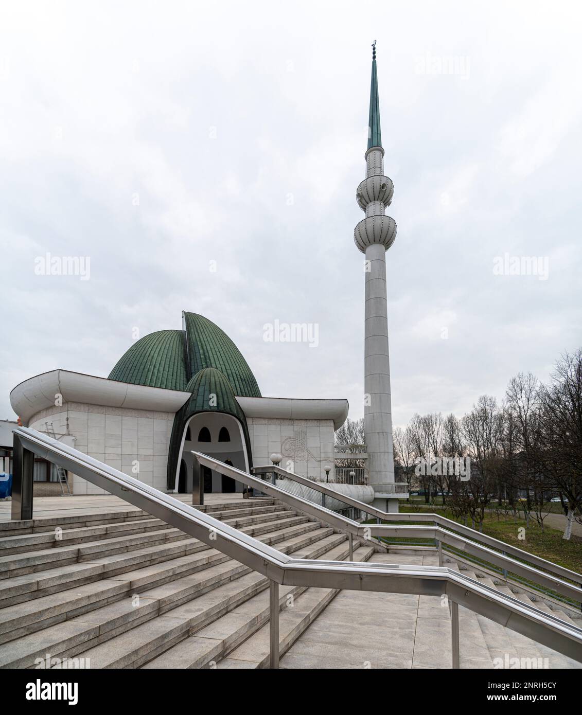 Zagreb central mosque hi-res stock photography and images - Alamy