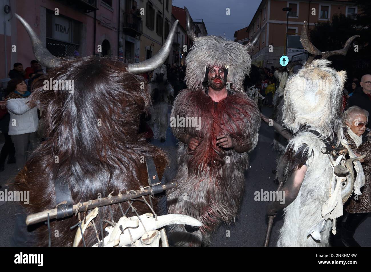 Masques zoomorphes du carnaval europeen hi-res stock photography and ...