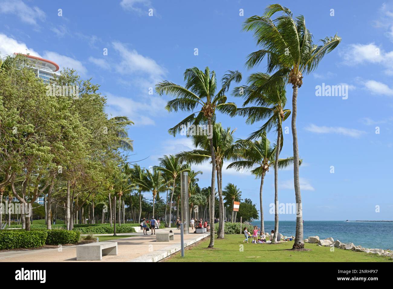 Promenade along Government Cut at South Pointe Park in South Beach ...