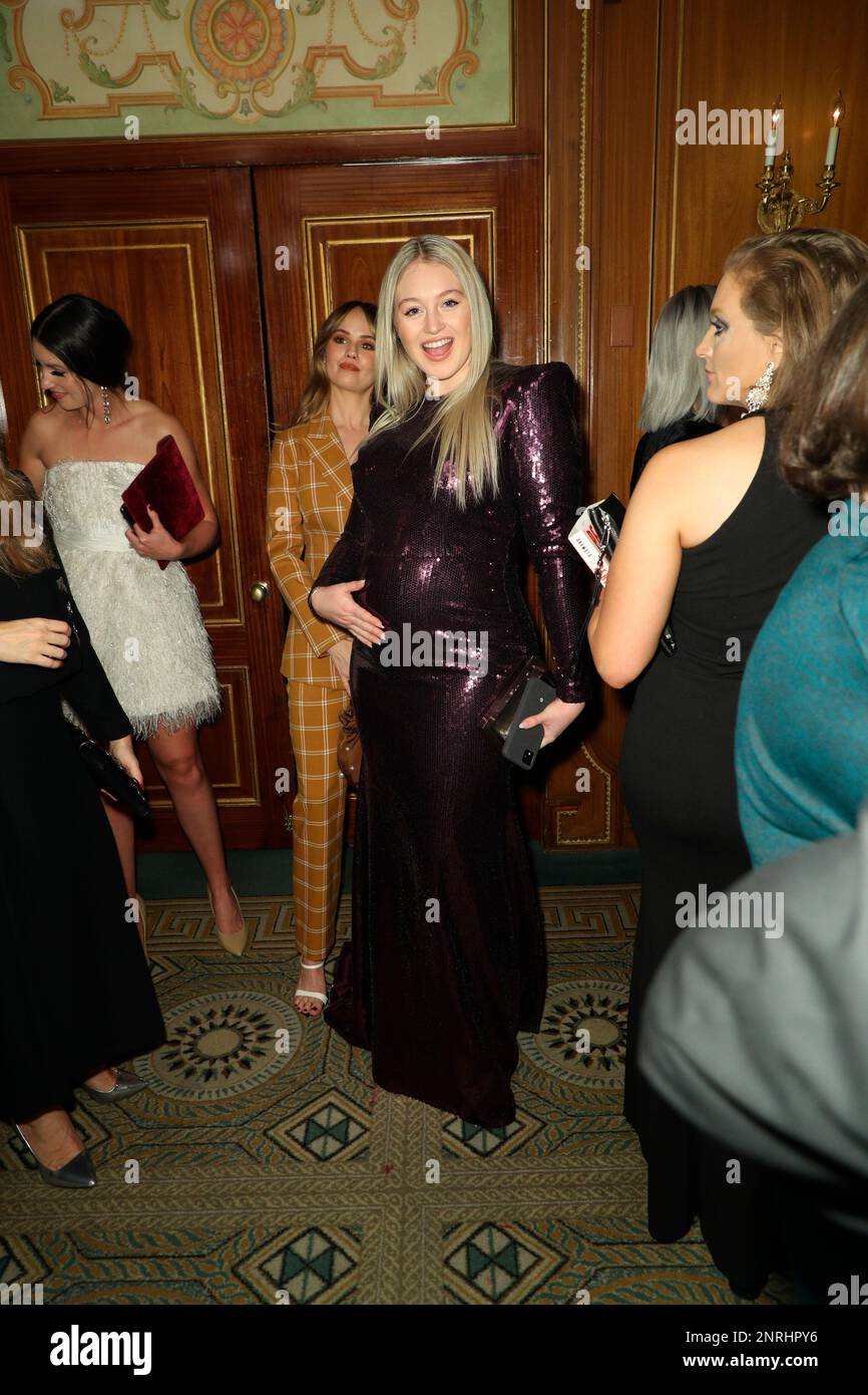 Photo by: John Nacion/STAR MAX/IPx 2019 12/4/19 Iskra Lawrence at the ...