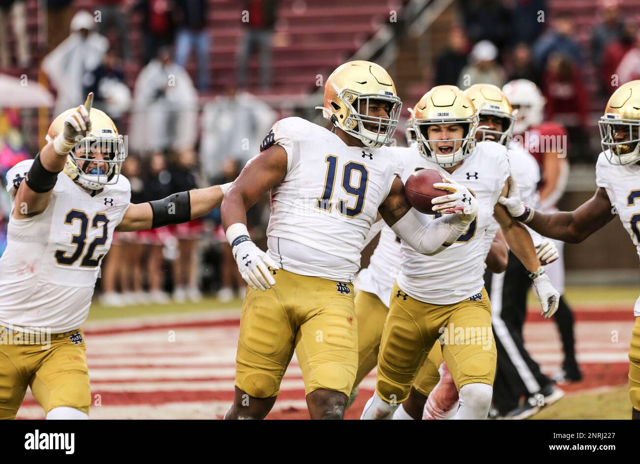 Notre Dame Fighting Irish defensive lineman Justin Ademilola (19 ...